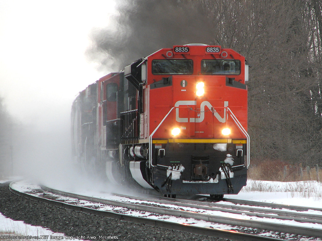 CN 8835 east at Mile 260 Kingston